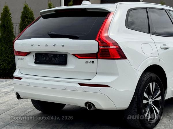 White Volvo XC60 2020 in Tallinn, with an engine capacity of 2.00 L and mileage of 26 thousand km for 24900 €, photo 9 on AUTOMOTO.COM.LV