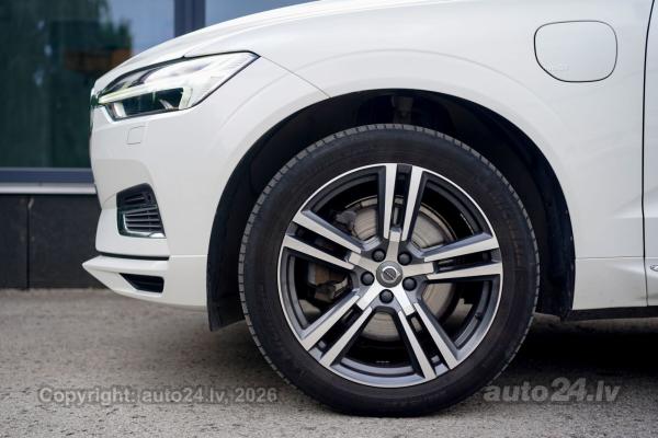 White Volvo XC60 2020 in Tallinn, with an engine capacity of 2.00 L and mileage of 118 thousand km for 28990 €, photo 6 on AUTOMOTO.COM.LV