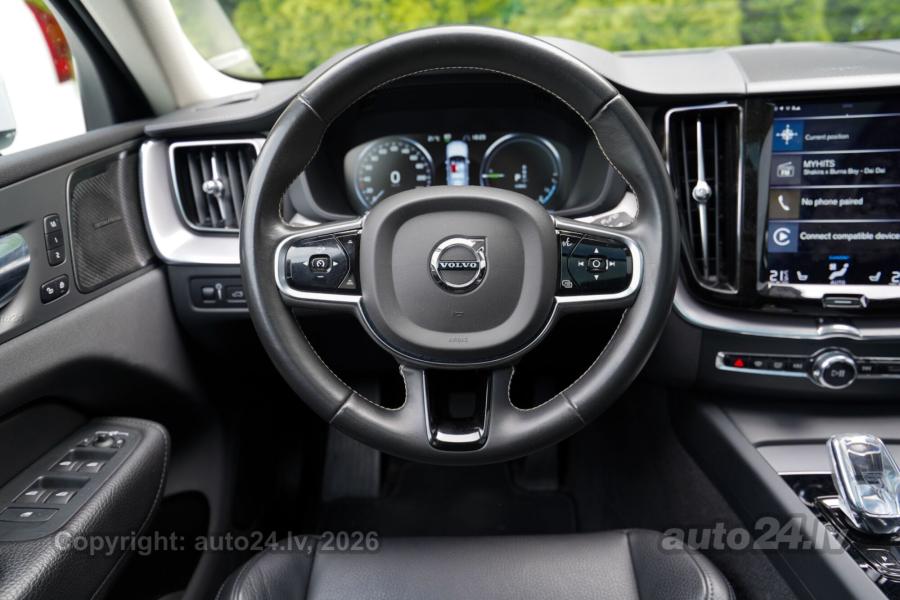 Balts Volvo XC60 2020 Tallina, ar dzinēja tilpumu 2.00 L un nobraukumu 118 tūkst. km par 28990 €, foto 10 vietnē AUTOMOTO.COM.LV