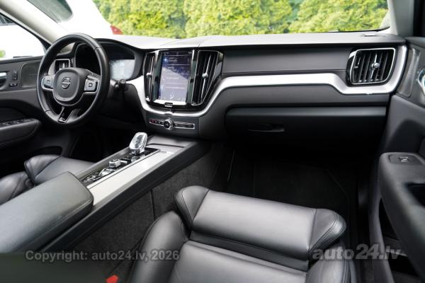 White Volvo XC60 2020 in Tallinn, with an engine capacity of 2.00 L and mileage of 118 thousand km for 28990 €, photo 10 on AUTOMOTO.COM.LV