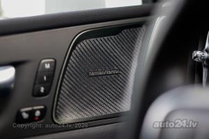 Balts Volvo XC60 2020 Tallina, ar dzinēja tilpumu 2.00 L un nobraukumu 118 tūkst. km par 28990 €, foto 16 vietnē AUTOMOTO.COM.LV