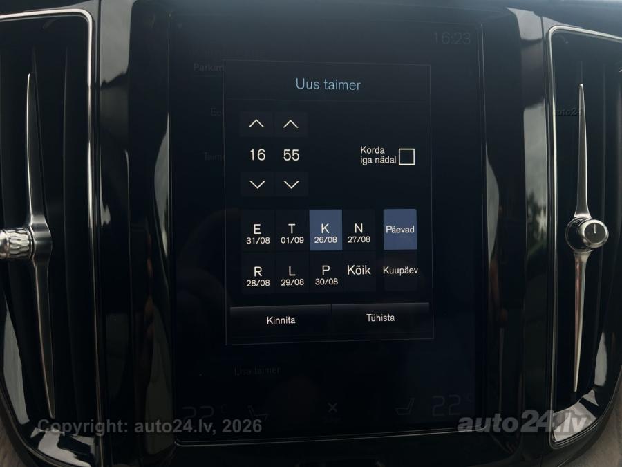 Balts Volvo XC60 2020 Pērnava, ar dzinēja tilpumu 2.00 L un nobraukumu 160 tūkst. km par 29900 €, foto 17 vietnē AUTOMOTO.COM.LV