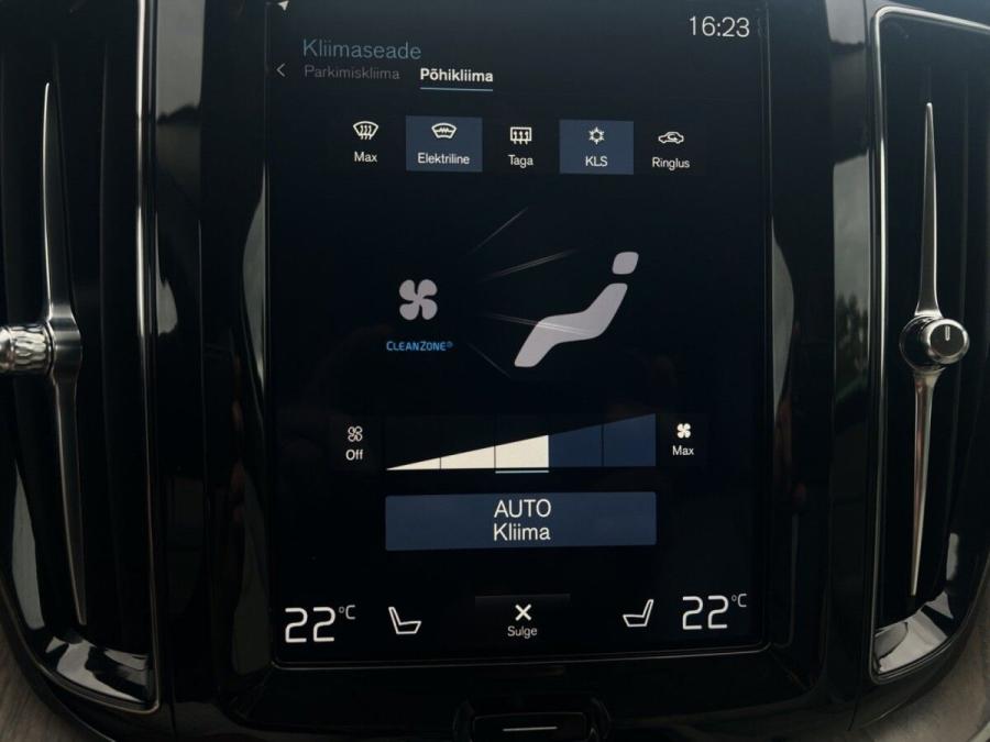 Balts Volvo XC60 2020 Pērnava, ar dzinēja tilpumu 2.00 L un nobraukumu 160 tūkst. km par 29950 €, foto 19 vietnē AUTOMOTO.COM.LV