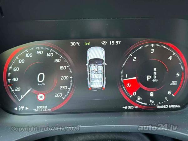 White Volvo XC60 2020 in Rapla, with an engine capacity of 2.00 L and mileage of 105 thousand km for 28500 €, photo 9 on AUTOMOTO.COM.LV