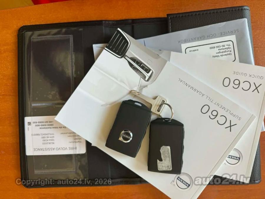 White Volvo XC60 2020 in Rapla, with an engine capacity of 2.00 L and mileage of 105 thousand km for 28500 €, photo 14 on AUTOMOTO.COM.LV