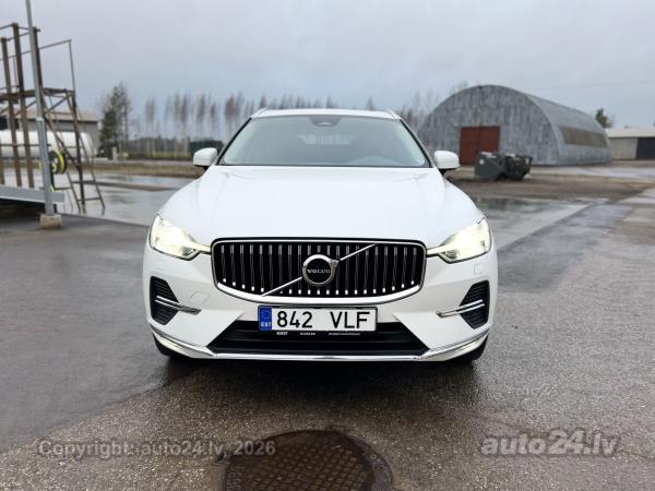 White Volvo XC60 2022 in Tallinn, with an engine capacity of 2.00 L and mileage of 78 thousand km for 37500 €, photo 2 on AUTOMOTO.COM.LV