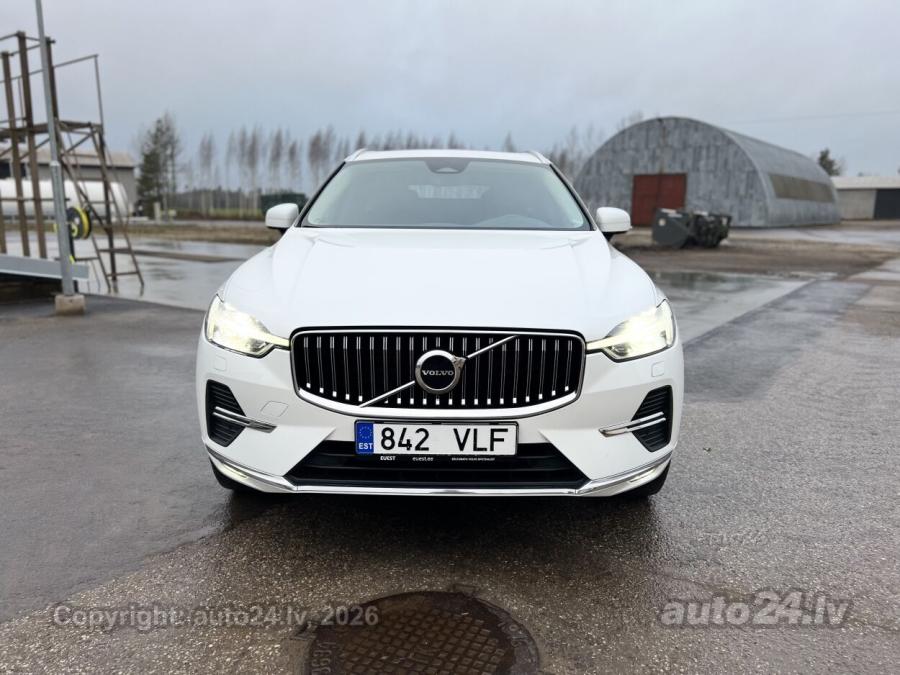 White Volvo XC60 2022 in Tallinn, with an engine capacity of 2.00 L and mileage of 78 thousand km for 37500 €, photo 2 on AUTOMOTO.COM.LV