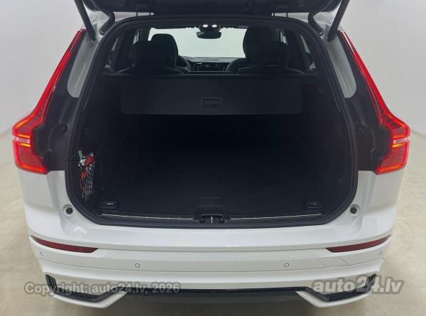 White Volvo XC60 2022 in Tallinn, with an engine capacity of 0.00 L and mileage of 68 thousand km for 39950 €, photo 3 on AUTOMOTO.COM.LV