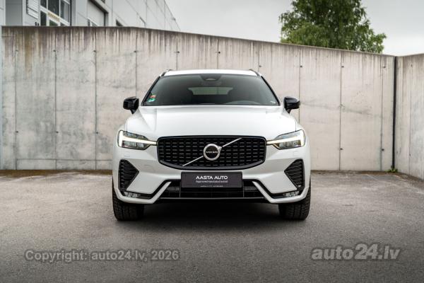 White Volvo XC60 2023 in Tartu, with an engine capacity of 2.00 L and mileage of 54 thousand km for 40900 €, photo 4 on AUTOMOTO.COM.LV