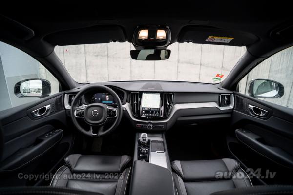 White Volvo XC60 2023 in Tartu, with an engine capacity of 2.00 L and mileage of 54 thousand km for 40900 €, photo 7 on AUTOMOTO.COM.LV