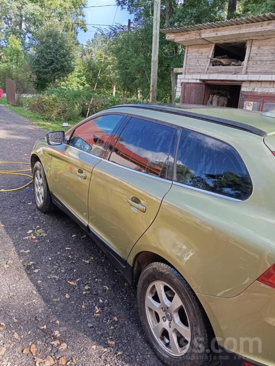 Dzeltens Volvo XC60 2010 Rīga, ar dzinēja tilpumu 2.40 L un nobraukumu 480 tūkst. km par 6500 €, foto 6 vietnē AUTOMOTO.COM.LV