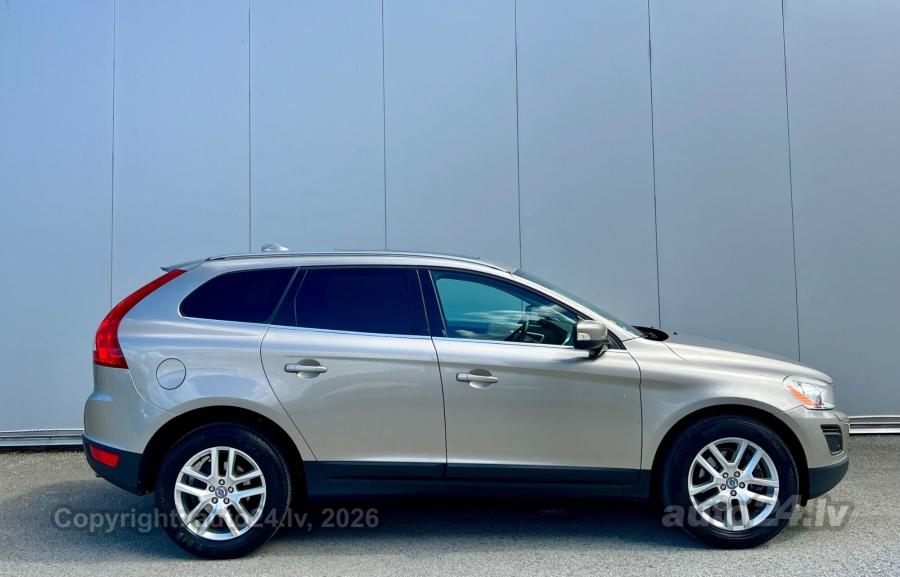 Dzeltens Volvo XC60 2011 Tallina, ar dzinēja tilpumu 2.40 L un nobraukumu 209 tūkst. km par 10999 €, foto 6 vietnē AUTOMOTO.COM.LV