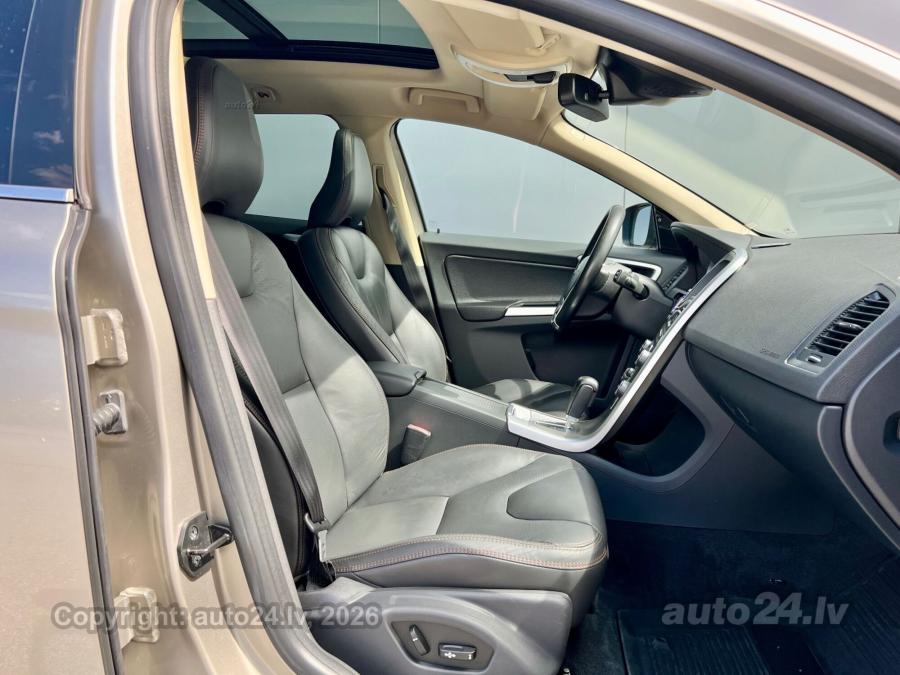 Dzeltens Volvo XC60 2011 Tallina, ar dzinēja tilpumu 2.40 L un nobraukumu 209 tūkst. km par 10999 €, foto 13 vietnē AUTOMOTO.COM.LV