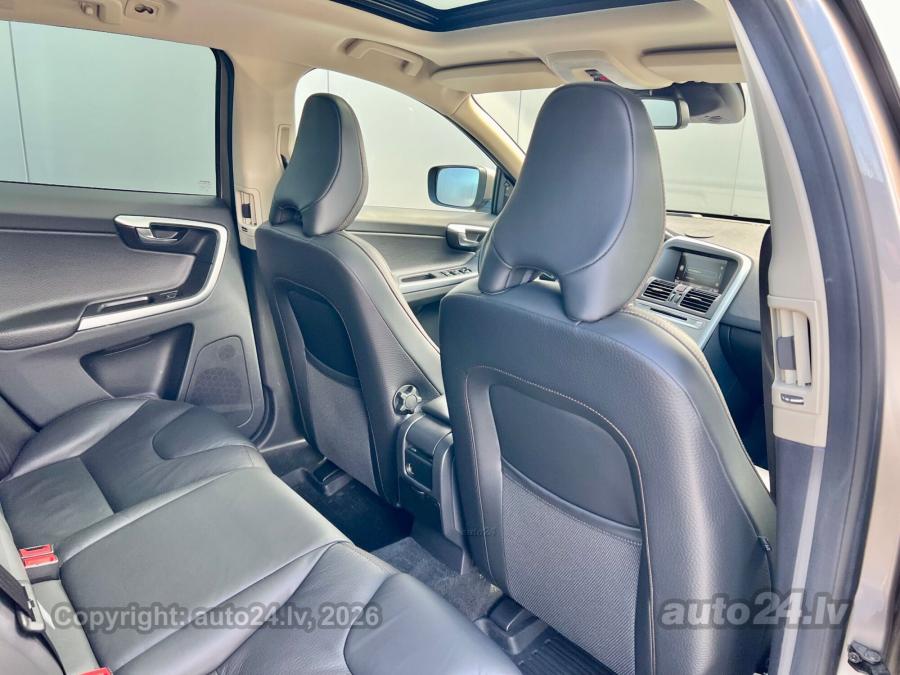 Dzeltens Volvo XC60 2011 Tallina, ar dzinēja tilpumu 2.40 L un nobraukumu 209 tūkst. km par 10999 €, foto 14 vietnē AUTOMOTO.COM.LV