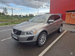 Dzeltens Volvo XC60 2012 Viļņa, ar dzinēja tilpumu 2.95 L un nobraukumu 164 tūkst. km par 8500 €, foto 3 vietnē AUTOMOTO.COM.LV