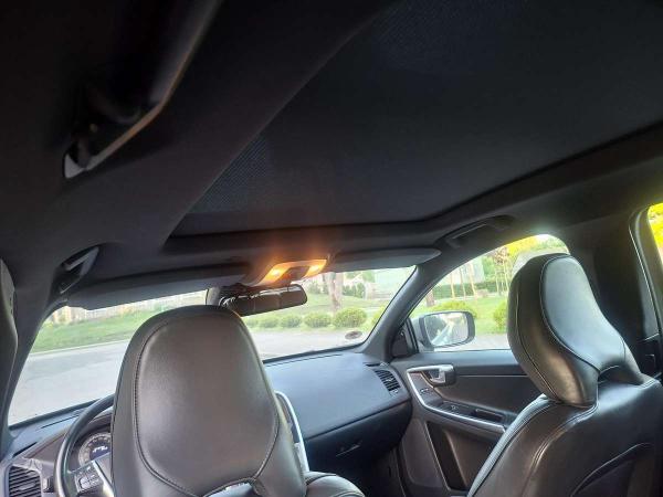 Dzeltens Volvo XC60 2012 Raseiniai, ar dzinēja tilpumu 2.40 L un nobraukumu 215 tūkst. km par 9950 €, foto 2 vietnē AUTOMOTO.COM.LV