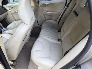 Yellow Volvo XC60 2012 in Siauliai, with an engine capacity of 1.98 L and mileage of 245 thousand km for 8500 €, photo 13 on AUTOMOTO.COM.LV