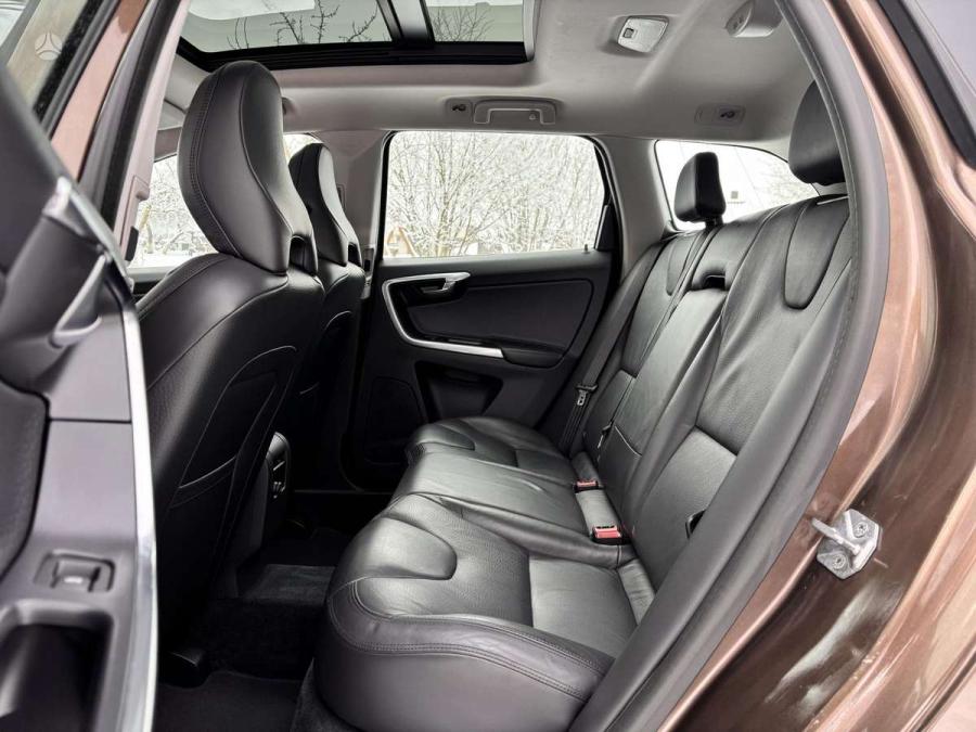 Dzeltens Volvo XC60 2013 Raseiniai, ar dzinēja tilpumu 1.98 L un nobraukumu 277 tūkst. km par 11900 €, foto 14 vietnē AUTOMOTO.COM.LV
