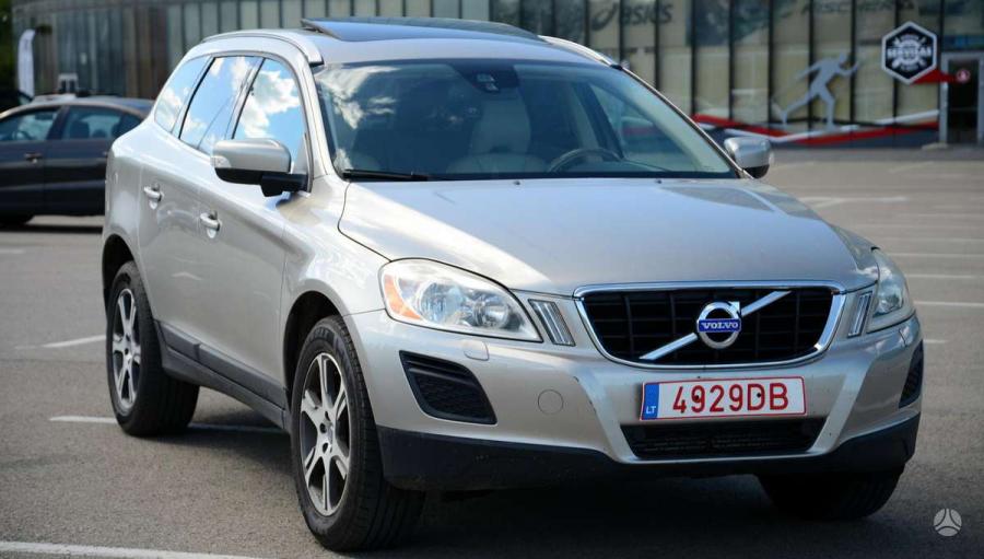 Dzeltens Volvo XC60 2013 Šauļi, ar dzinēja tilpumu 2.95 L un nobraukumu 247 tūkst. km par 7900 €, foto 1 vietnē AUTOMOTO.COM.LV
