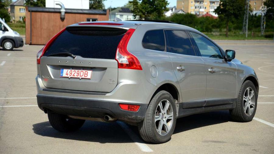 Dzeltens Volvo XC60 2013 Šauļi, ar dzinēja tilpumu 2.95 L un nobraukumu 247 tūkst. km par 7900 €, foto 8 vietnē AUTOMOTO.COM.LV