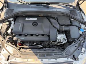 Yellow Volvo XC60 2013 in Klaipeda, with an engine capacity of 3.00 L and mileage of 3 thousand km for 5300 €, photo 7 on AUTOMOTO.COM.LV
