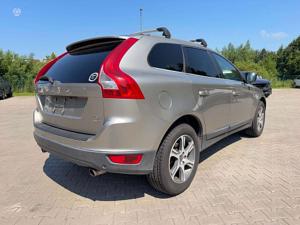 Yellow Volvo XC60 2013 in Klaipeda, with an engine capacity of 3.00 L and mileage of 3 thousand km for 5300 €, photo 8 on AUTOMOTO.COM.LV