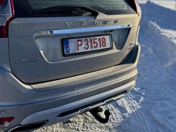 Dzeltens Volvo XC60 2014 Raseiniai, ar dzinēja tilpumu 2.40 L un nobraukumu 282 tūkst. km par 14650 €, foto 5 vietnē AUTOMOTO.COM.LV