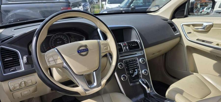 Dzeltens Volvo XC60 2014 Kretinga, ar dzinēja tilpumu 2.40 L un nobraukumu 261 tūkst. km par 12150 €, foto 8 vietnē AUTOMOTO.COM.LV