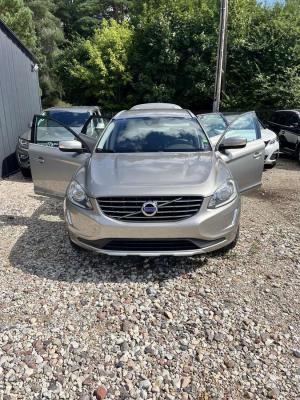 Dzeltens Volvo XC60 2014 Kauņa, ar dzinēja tilpumu 1.98 L un nobraukumu 270 tūkst. km par 11500 €, foto 7 vietnē AUTOMOTO.COM.LV