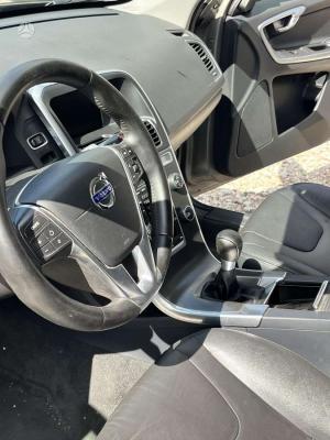 Dzeltens Volvo XC60 2014 Kauņa, ar dzinēja tilpumu 1.98 L un nobraukumu 270 tūkst. km par 11500 €, foto 8 vietnē AUTOMOTO.COM.LV
