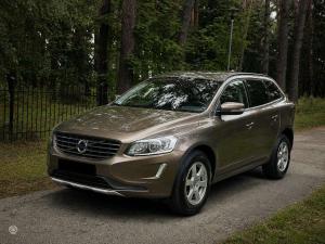 Yellow Volvo XC60 2014 in Vilnius, with an engine capacity of 2.40 L and mileage of 218 thousand km for 13900 €, photo 3 on AUTOMOTO.COM.LV
