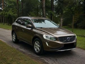 Yellow Volvo XC60 2014 in Vilnius, with an engine capacity of 2.40 L and mileage of 218 thousand km for 13900 €, photo 7 on AUTOMOTO.COM.LV