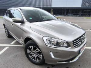 Yellow Volvo XC60 2015 in Utena, with an engine capacity of 2.00 L and mileage of 214 thousand km for 10850 €, photo 4 on AUTOMOTO.COM.LV