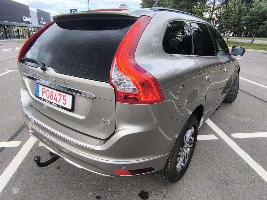 Yellow Volvo XC60 2015 in Utena, with an engine capacity of 2.00 L and mileage of 214 thousand km for 10850 €, photo 6 on AUTOMOTO.COM.LV