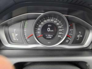 Yellow Volvo XC60 2015 in Utena, with an engine capacity of 2.00 L and mileage of 214 thousand km for 10850 €, photo 20 on AUTOMOTO.COM.LV