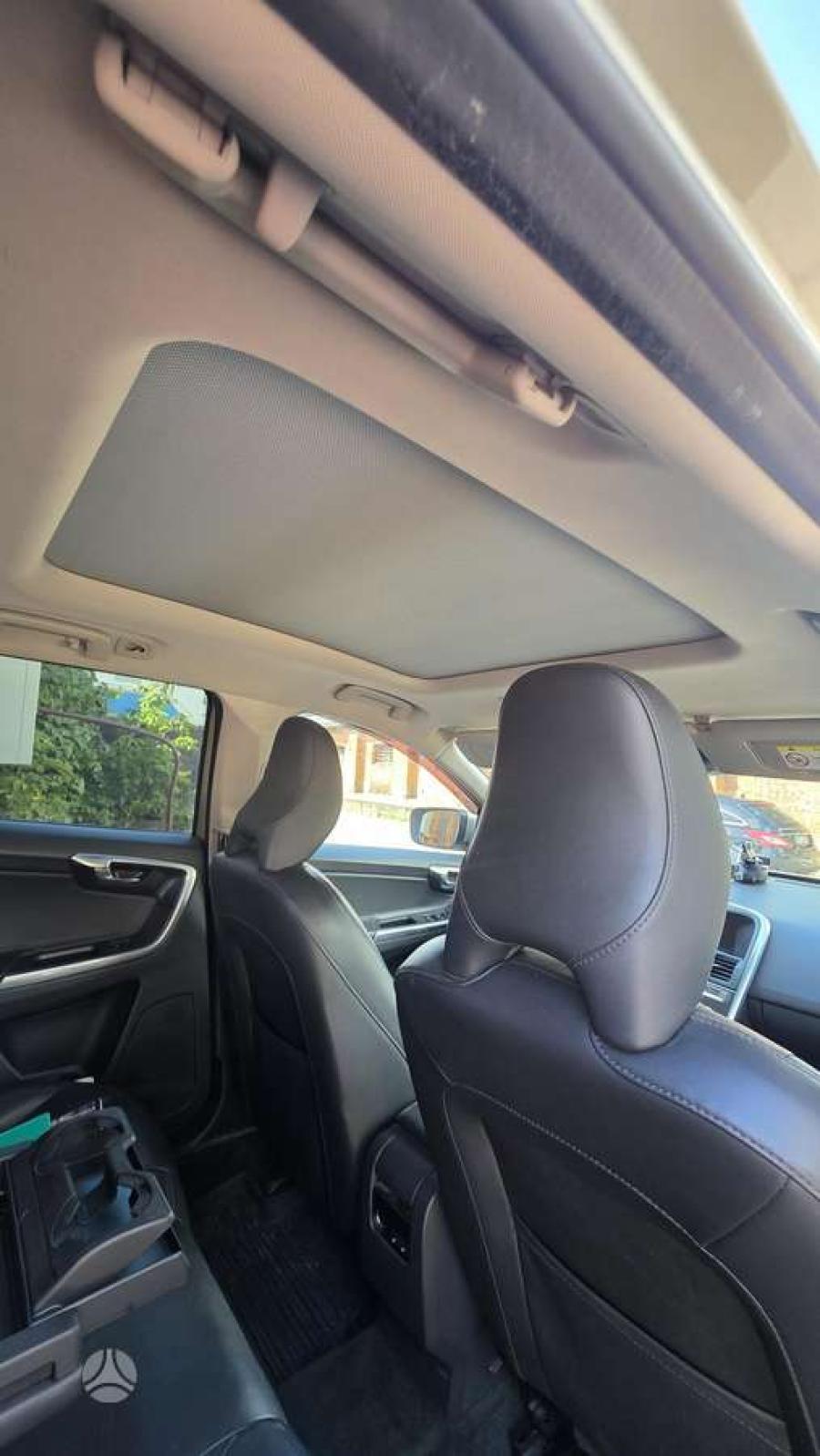 Dzeltens Volvo XC60 2015 Daugavpils, ar dzinēja tilpumu 1.97 L un nobraukumu 219 tūkst. km par 13200 €, foto 18 vietnē AUTOMOTO.COM.LV