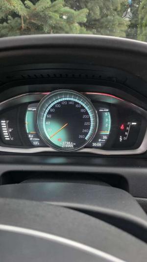 Dzeltens Volvo XC60 2015 Daugavpils, ar dzinēja tilpumu 1.97 L un nobraukumu 219 tūkst. km par 13200 €, foto 24 vietnē AUTOMOTO.COM.LV
