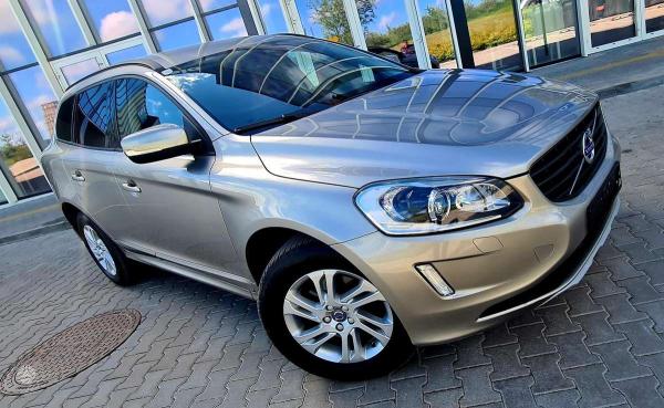 Yellow Volvo XC60 2016 in Vilnius, with an engine capacity of 2.40 L and mileage of 273 thousand km for 13900 €, photo 2 on AUTOMOTO.COM.LV