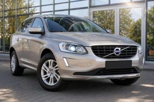 Dzeltens Volvo XC60 2016 Viļņa, ar dzinēja tilpumu 2.40 L un nobraukumu 272 tūkst. km par 13540 €, foto  vietnē AUTOMOTO.COM.LV