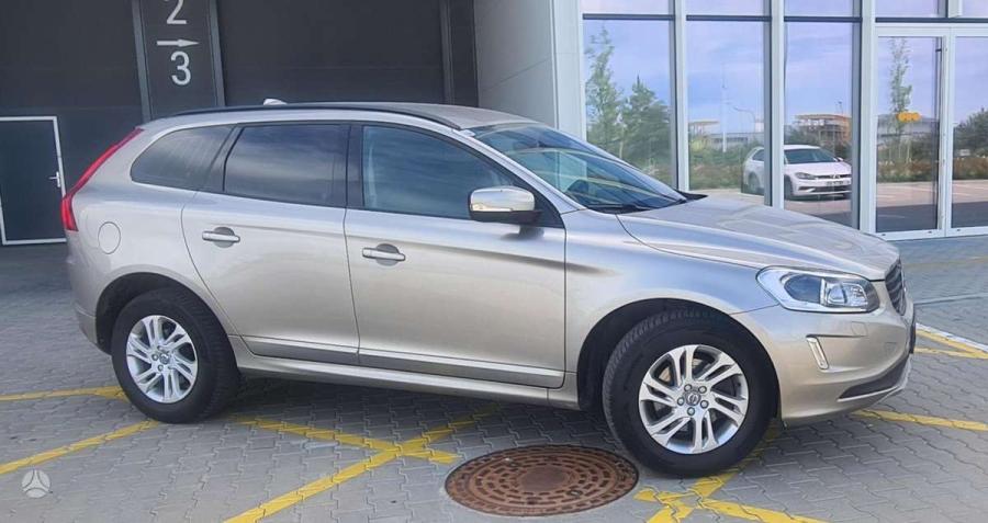 Dzeltens Volvo XC60 2016 Viļņa, ar dzinēja tilpumu 2.40 L un nobraukumu 272 tūkst. km par 13540 €, foto 4 vietnē AUTOMOTO.COM.LV