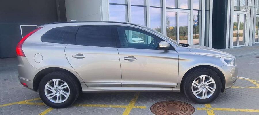Dzeltens Volvo XC60 2016 Viļņa, ar dzinēja tilpumu 2.40 L un nobraukumu 272 tūkst. km par 13540 €, foto 7 vietnē AUTOMOTO.COM.LV