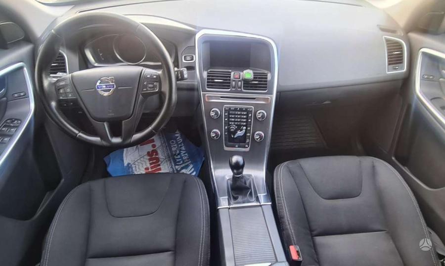 Dzeltens Volvo XC60 2016 Viļņa, ar dzinēja tilpumu 2.40 L un nobraukumu 272 tūkst. km par 13540 €, foto 19 vietnē AUTOMOTO.COM.LV
