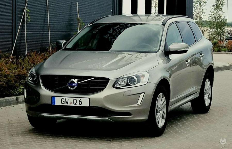 Yellow Volvo XC60 2016 in Vilnius, with an engine capacity of 2.40 L and mileage of 272 thousand km for 14150 €, photo 3 on AUTOMOTO.COM.LV
