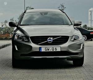 Yellow Volvo XC60 2016 in Vilnius, with an engine capacity of 2.40 L and mileage of 272 thousand km for 14150 €, photo 6 on AUTOMOTO.COM.LV
