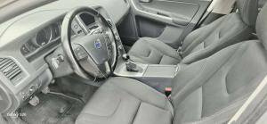 Yellow Volvo XC60 2016 in Vilnius, with an engine capacity of 2.40 L and mileage of 272 thousand km for 14150 €, photo 17 on AUTOMOTO.COM.LV