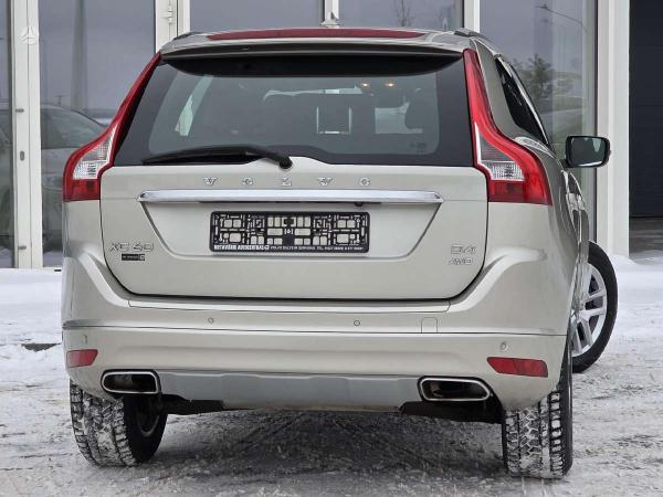 Dzeltens Volvo XC60 2017 Viļņa, ar dzinēja tilpumu 2.40 L un nobraukumu 217 tūkst. km par 15950 €, foto 7 vietnē AUTOMOTO.COM.LV