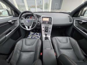 Dzeltens Volvo XC60 2017 Viļņa, ar dzinēja tilpumu 2.40 L un nobraukumu 217 tūkst. km par 15950 €, foto 12 vietnē AUTOMOTO.COM.LV