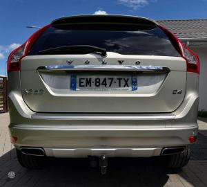 Yellow Volvo XC60 2017 in Kaunas, with an engine capacity of 2.00 L and mileage of 218 thousand km for 13900 €, photo 18 on AUTOMOTO.COM.LV