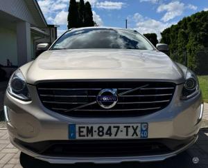 Yellow Volvo XC60 2017 in Kaunas, with an engine capacity of 2.00 L and mileage of 218 thousand km for 13900 €, photo 28 on AUTOMOTO.COM.LV