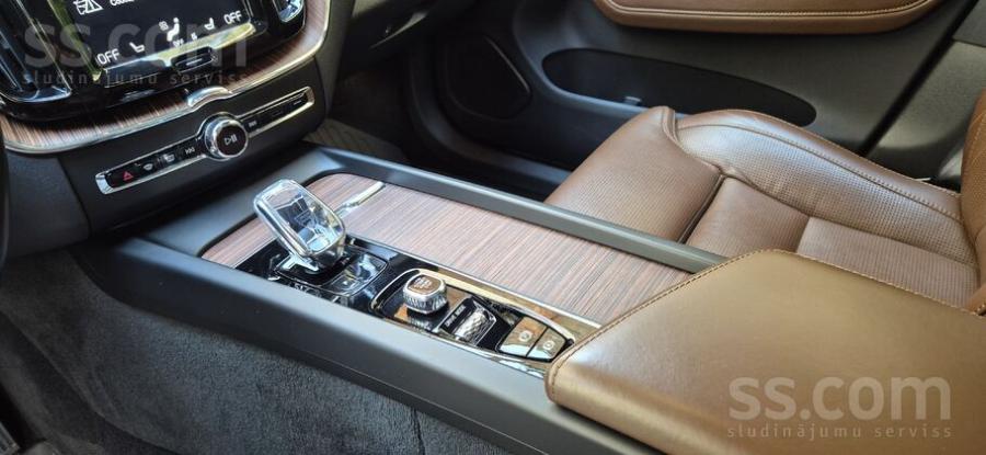 Dzeltens Volvo XC60 2020 Jūrmala, ar dzinēja tilpumu 2.00 L un nobraukumu 120 tūkst. km par 32000 €, foto 11 vietnē AUTOMOTO.COM.LV